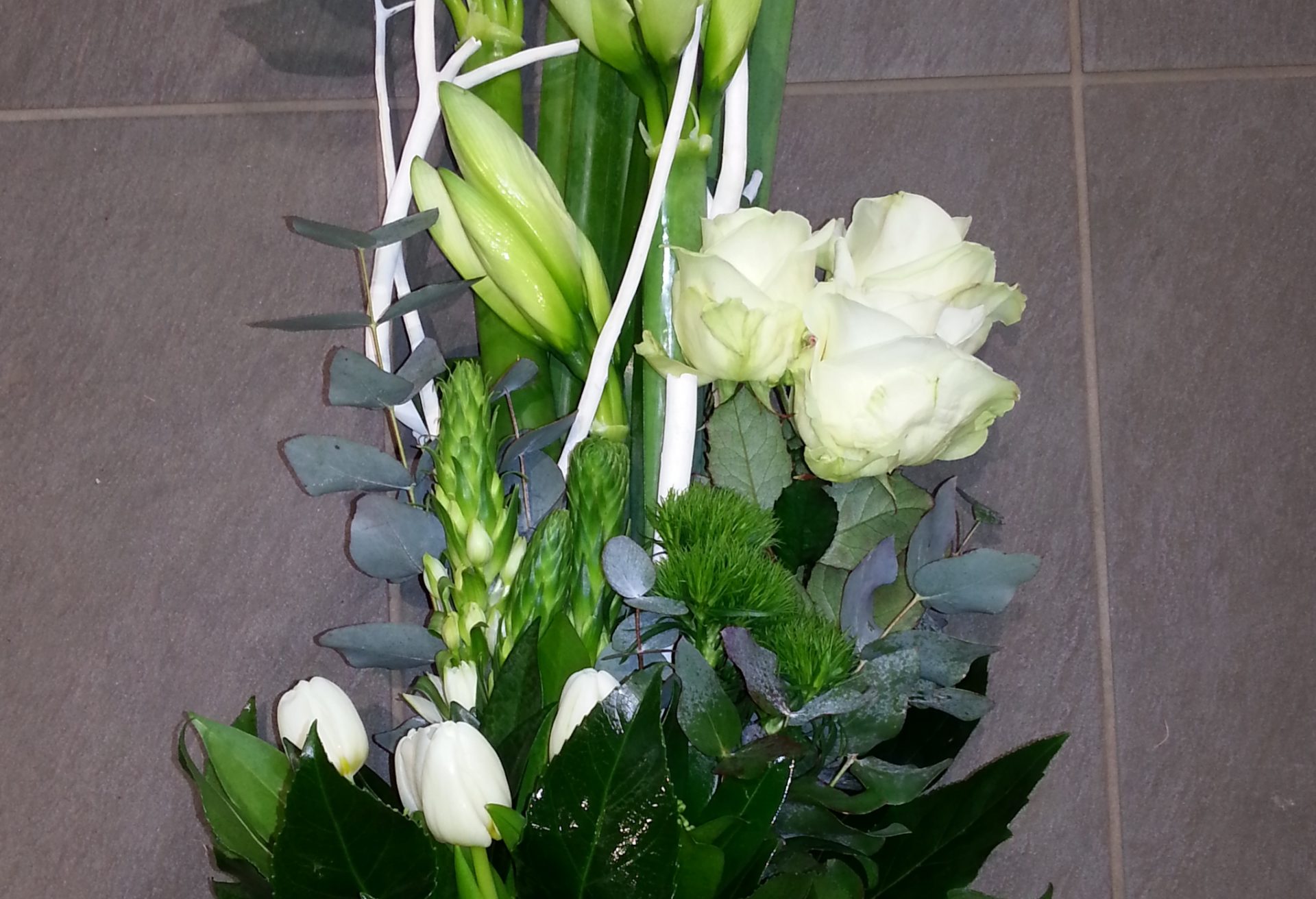 Bouquet hauteur moderne - Eglantine fleuriste